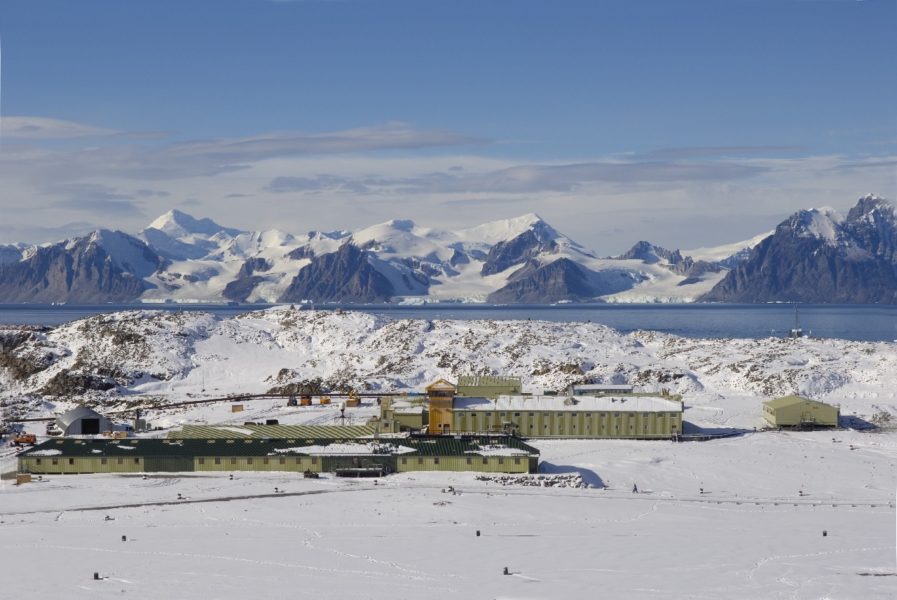 NEWS STORY: Dutch research lab opened - British Antarctic Survey