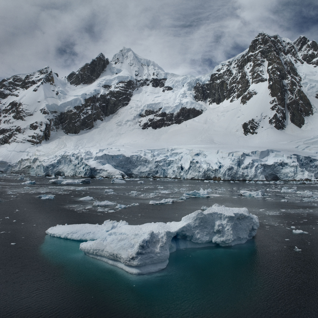 NEWS STORY: Icebergs leave their mark - British Antarctic Survey - News