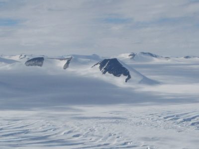 The Gondwanan margin in West Antarctica: insights from Late Triassic ...