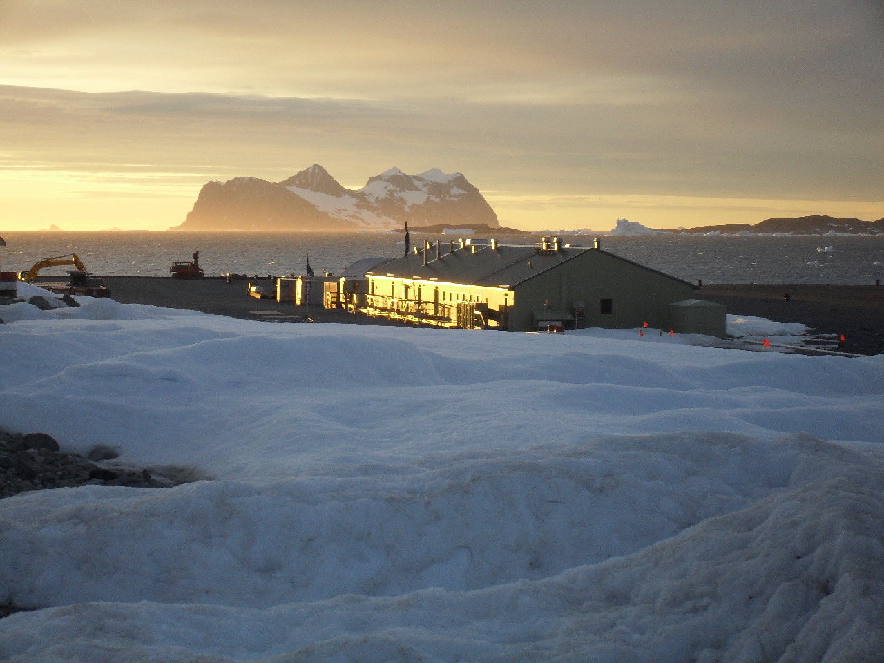 Labs in Antarctica and Cambridge Receive Sustainability Award - British ...