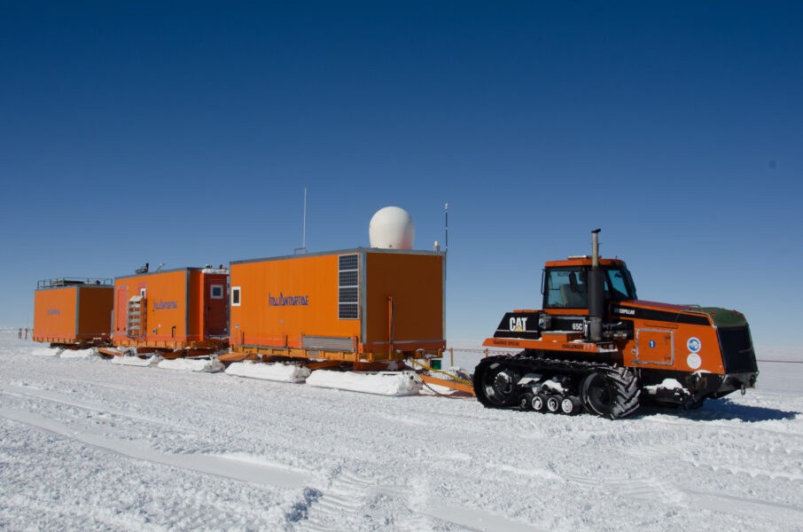 SCIENCE ON THE ICE - Part 2: Setting up camp at Little Dome C - British ...