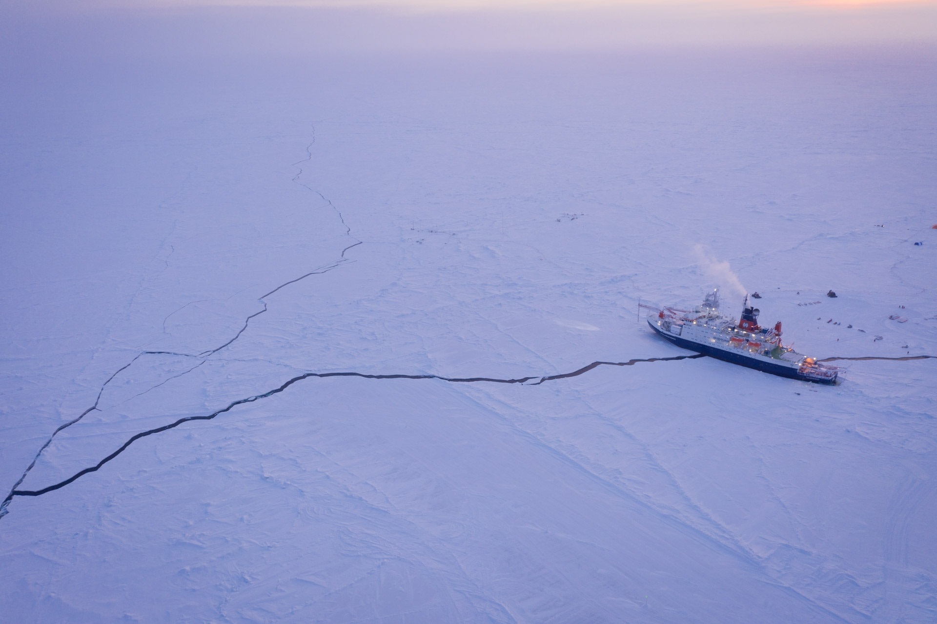 Deep insight into Arctic from MOSAiC expedition - British Antarctic Survey