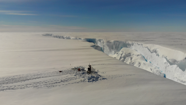 Cracking Antarctica's Iceberg Code - British Antarctic Survey